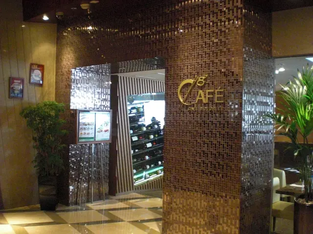 Café 8 Degrees - International Buffet Hotel Restaurant in To Kwa Wan ...