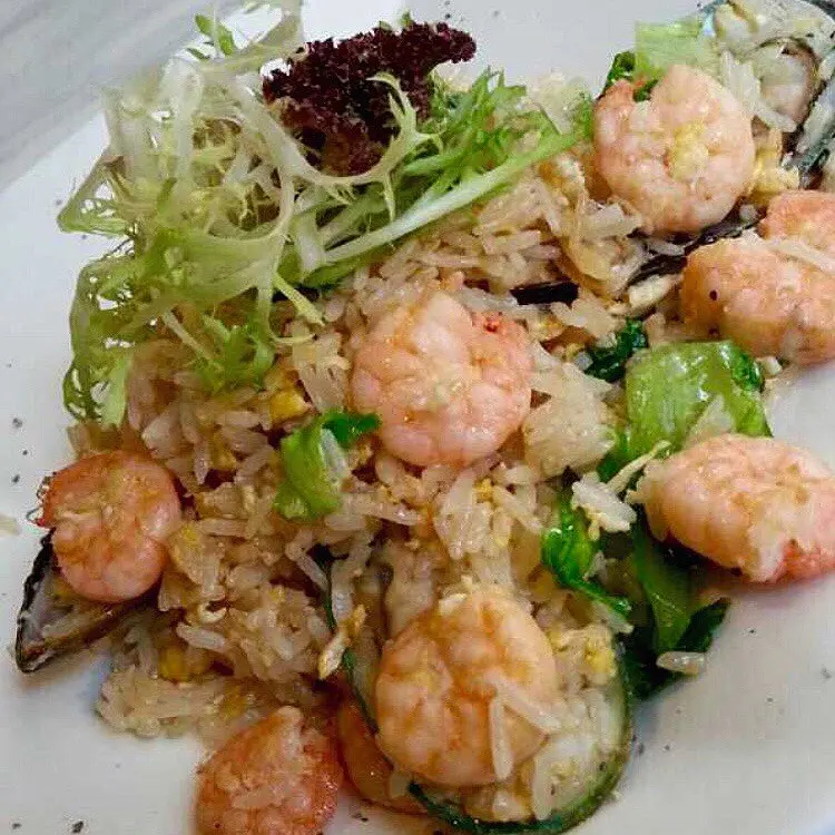 Peninsula cafe - Western Upper-floor Cafe in Mong Kok Hong Kong ...