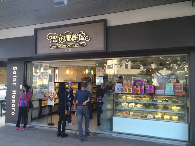 Saint Honore Cake Shop's Photo - Western Bakery in Fai Chi Kei Macau ...