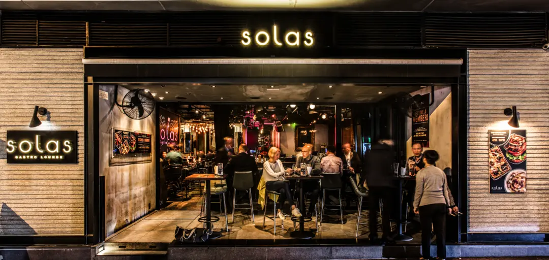 Solas Gastro Lounge's Photo - Western Bar in Central Hong Kong ...