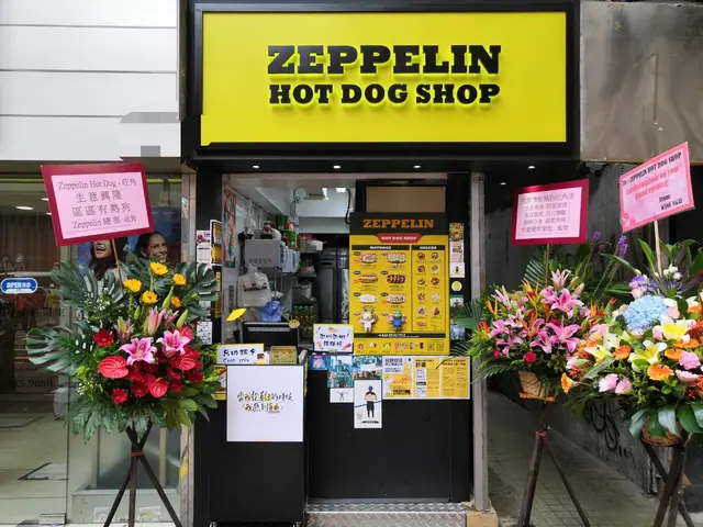 Zeppelin Hot Dog Shop (Dundas Street)'s Photo - Western Takeaway in ...