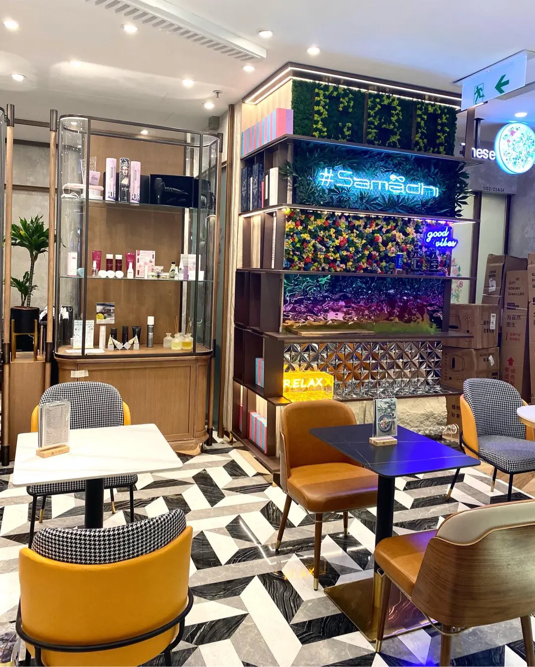 SALOON DE CAFE x Samadhi Cafe's Photo - Western Coffee Shop in Kowloon Tong Festival Walk Hong ...